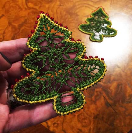 FSL Christmas Decorations | OregonPatchWorks