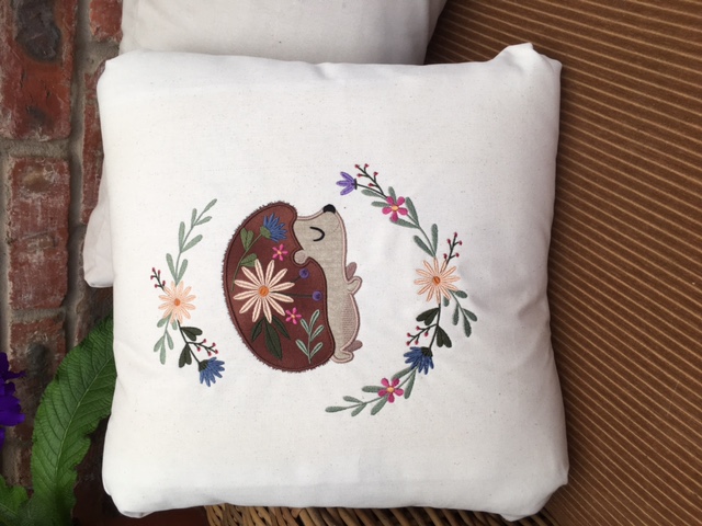 Floral Applique Hedgehog | OregonPatchWorks