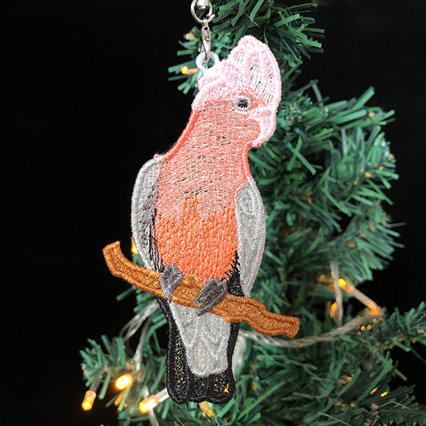 FSL Colorful Parrot | OregonPatchWorks