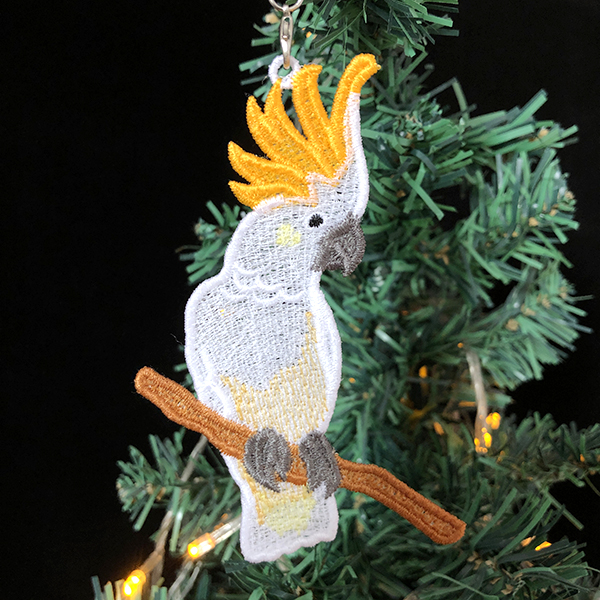 FSL Colorful Parrot | OregonPatchWorks