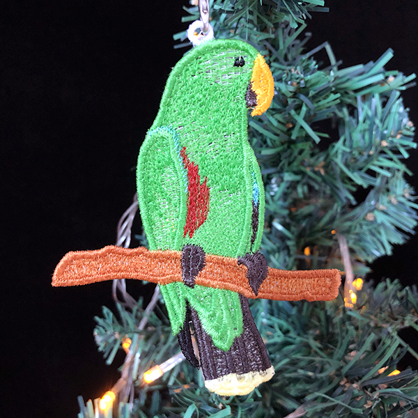 FSL Colorful Parrot | OregonPatchWorks