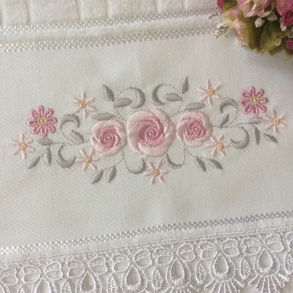 Antique Roses | OregonPatchWorks