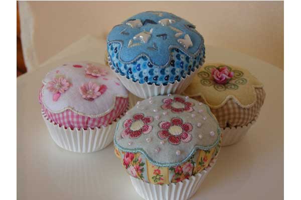 Cupcake Pincushions | OregonPatchWorks