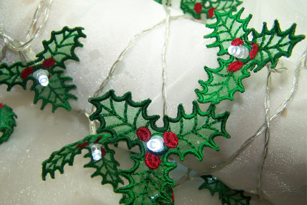 Holly String Lights | OregonPatchWorks