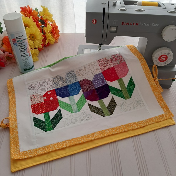 QQ Tulip Sewing Machine Cover | OregonPatchWorks