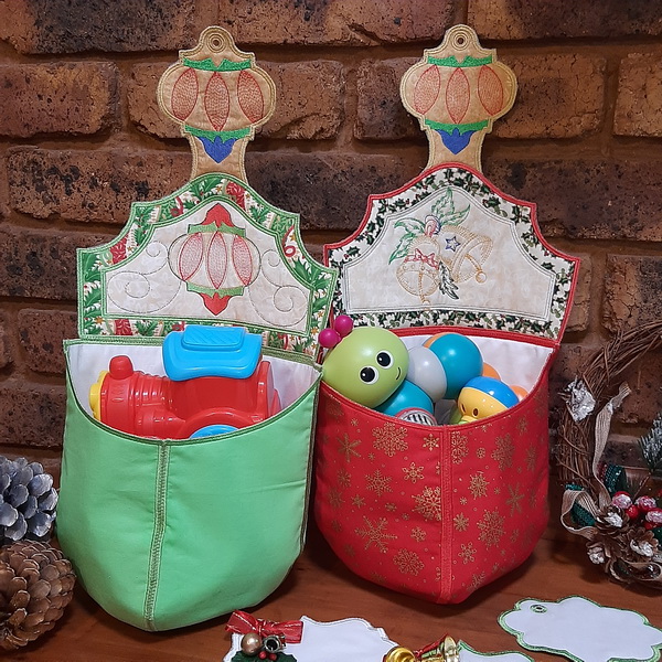 Christmas Pods and Labels | OregonPatchWorks