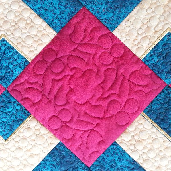 Holly table Runner | OregonPatchWorks