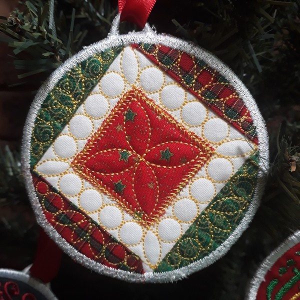 Quilted Christmas Ornaments | OregonPatchWorks