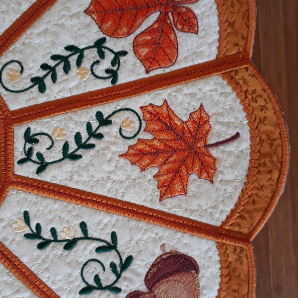 Comfy Fall Table Topper | OregonPatchWorks