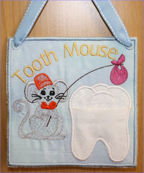 Tooth Mouse Door Hanger | OregonPatchWorks