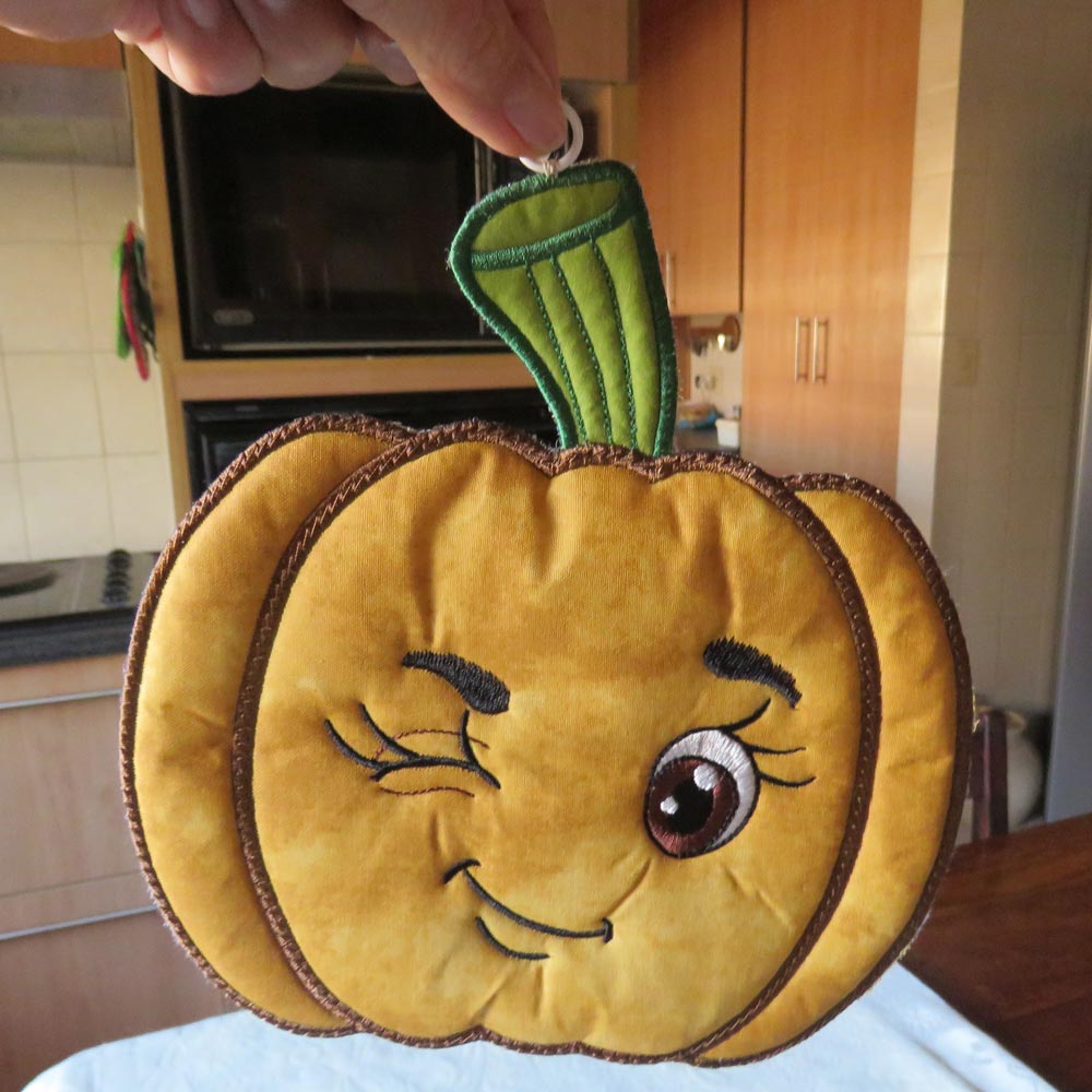 ITH Halloween Pumpkins | OregonPatchWorks